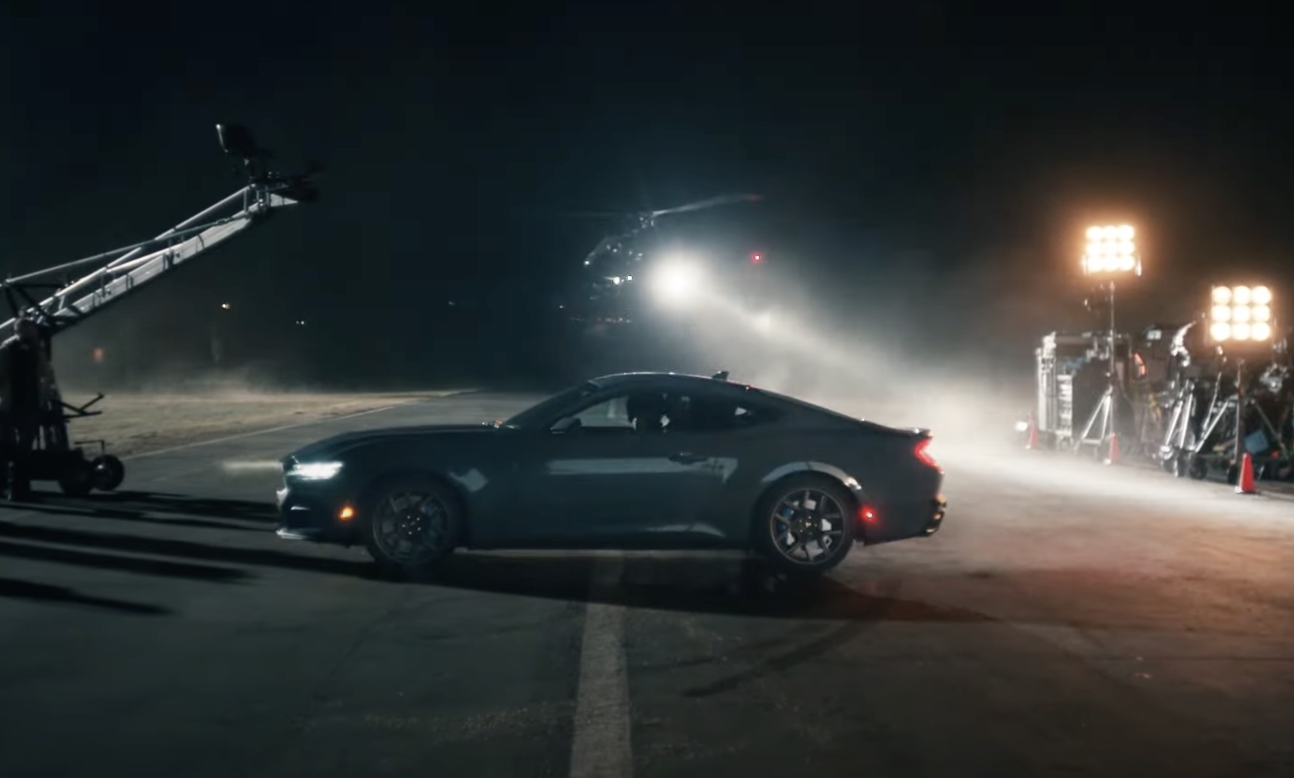 Professional Stunt Driver Dee Bryant x New Ford Mustang | Mustang7G ...