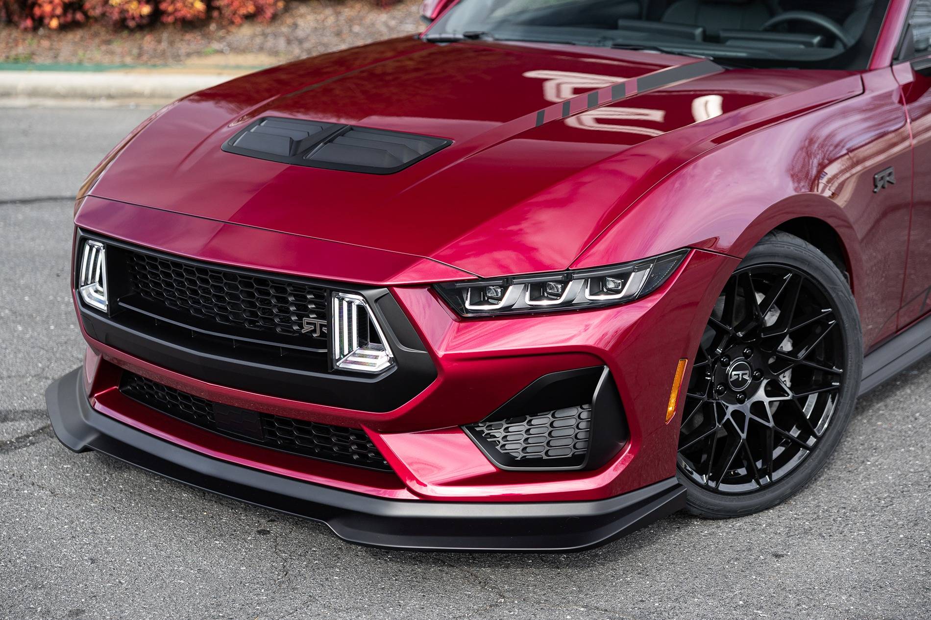 FIRST Molten Magenta Metallic 2025 Mustang RTR! | Mustang7G - 2024 ...