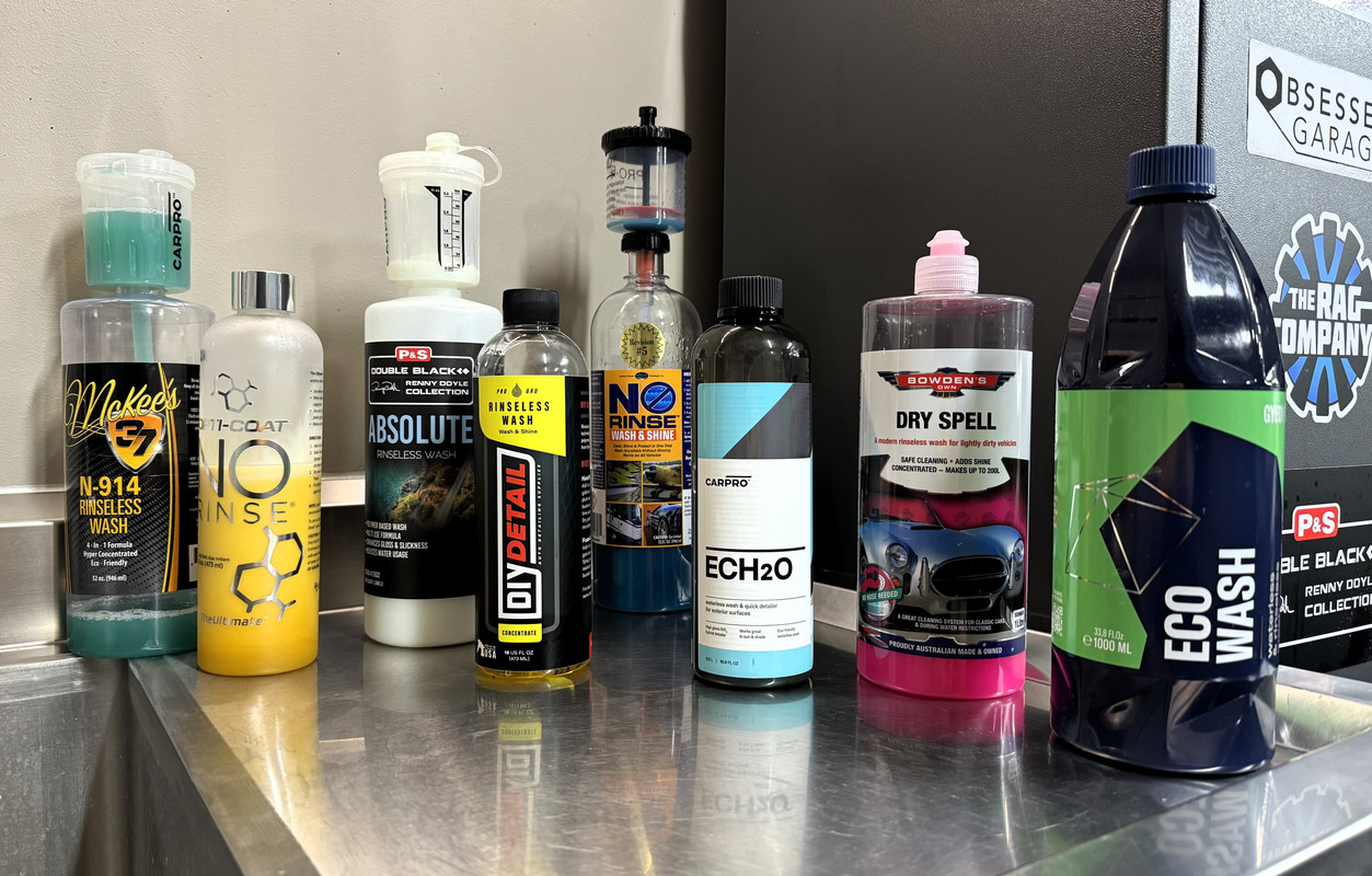 Glass Cleaning With Rinse-less Wash | Mustang7G - 2024+ S650 Mustang ...